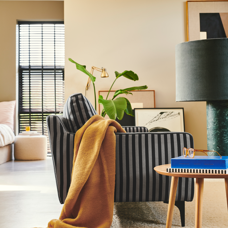 Anna 3-seters sofa Stripete - Straight Latte Black - SOFACOMPANY