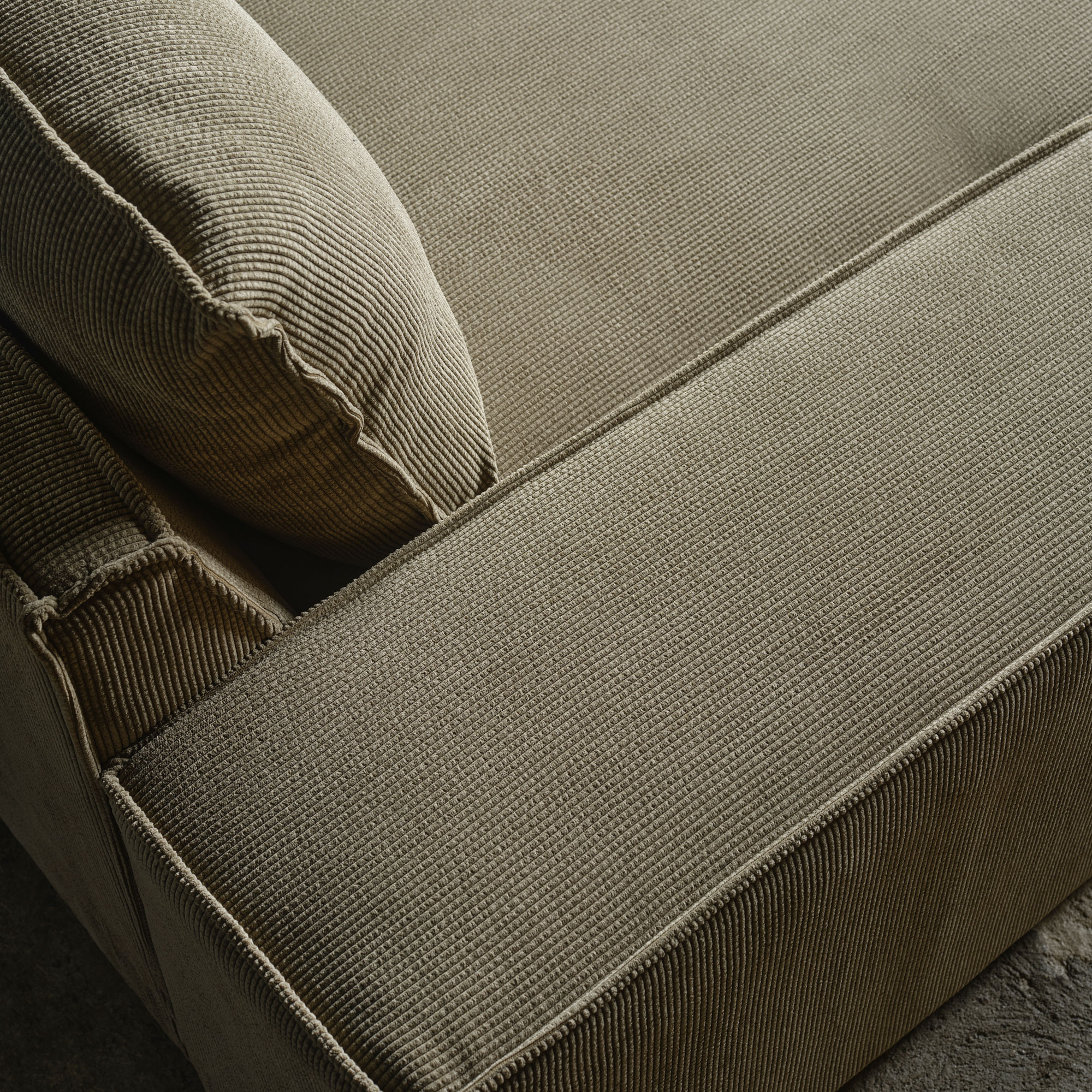 Daphne, 2-personers chaiselong højre modulsofa Grøn - Free Sage ...