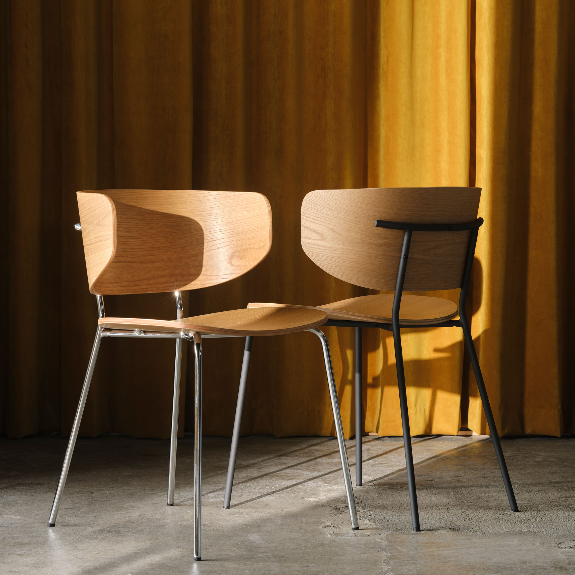 Jordan - Black Metal, E, 46 cm - SOFACOMPANY