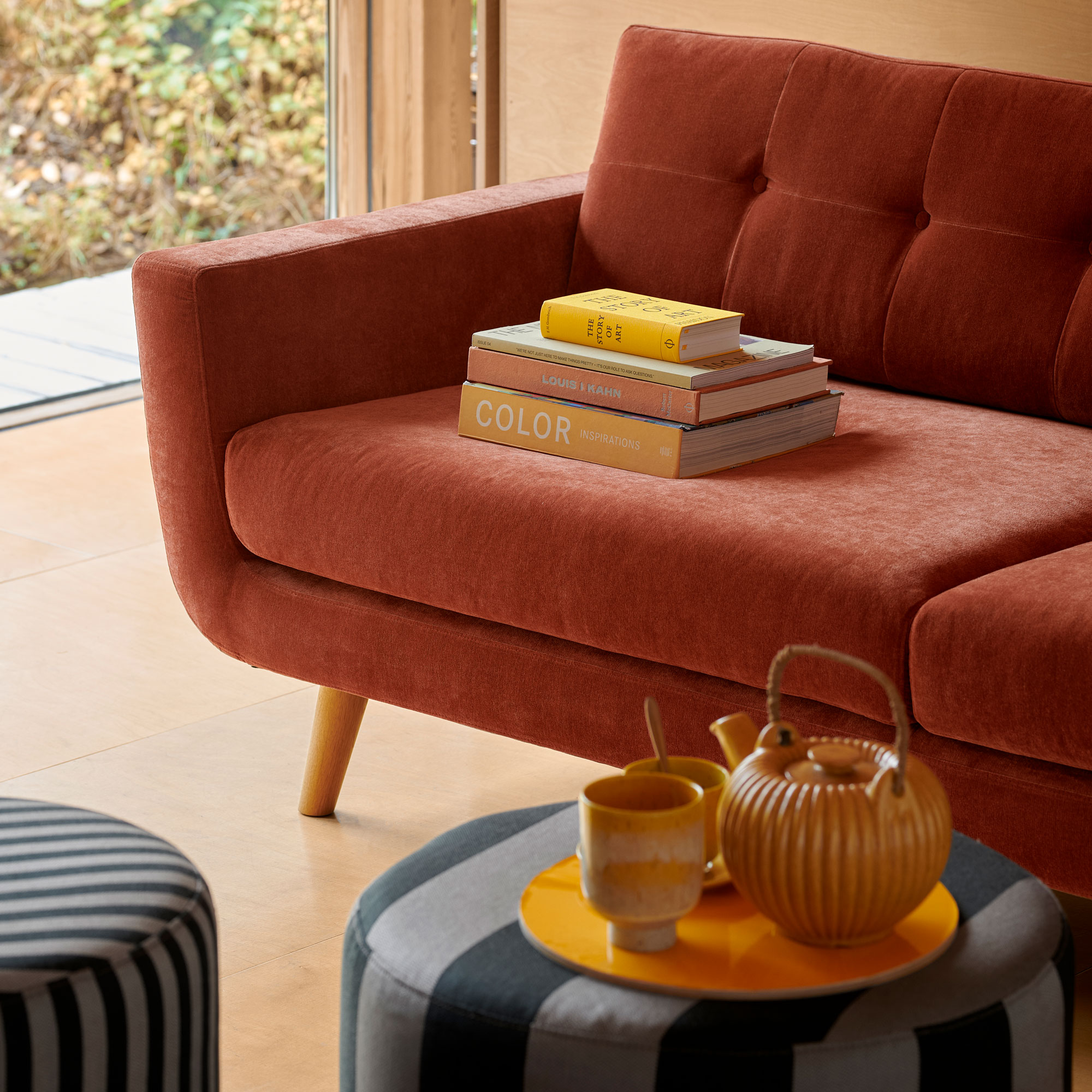 Een design zetel nodigt uit tot gezelligheid & plezier